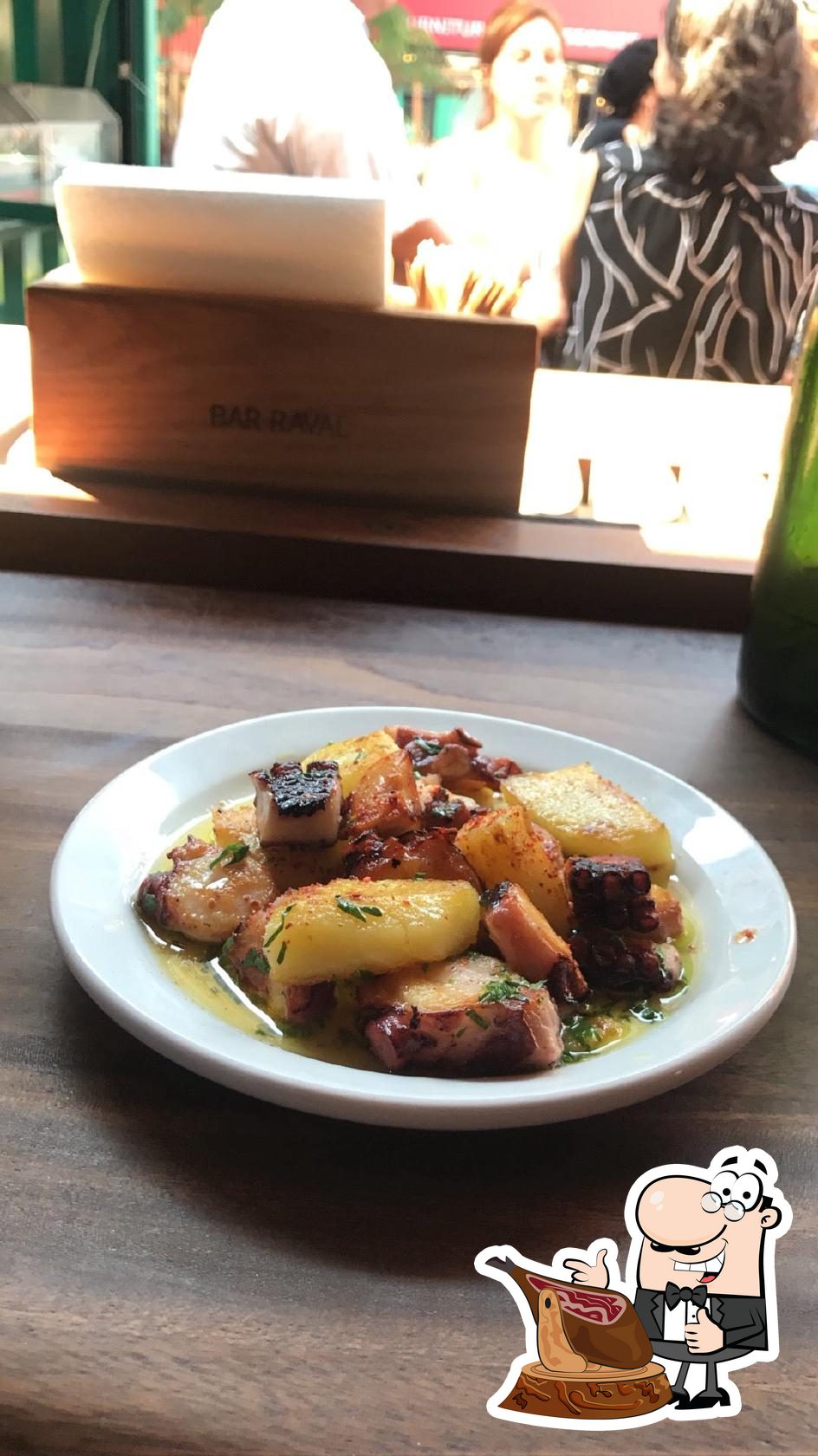 Bar Raval, 505 College St in Toronto - Restaurant menu and reviews