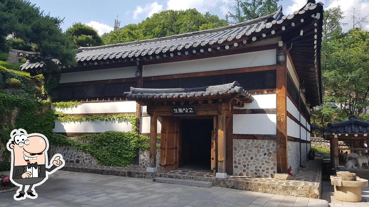 Hanok Village Restaurant, Gwangju-si, 93 Mokhyeon-dong - Restaurant reviews