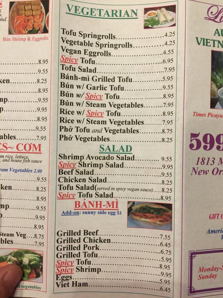 Menu at Lilly's Café restaurant, New Orleans