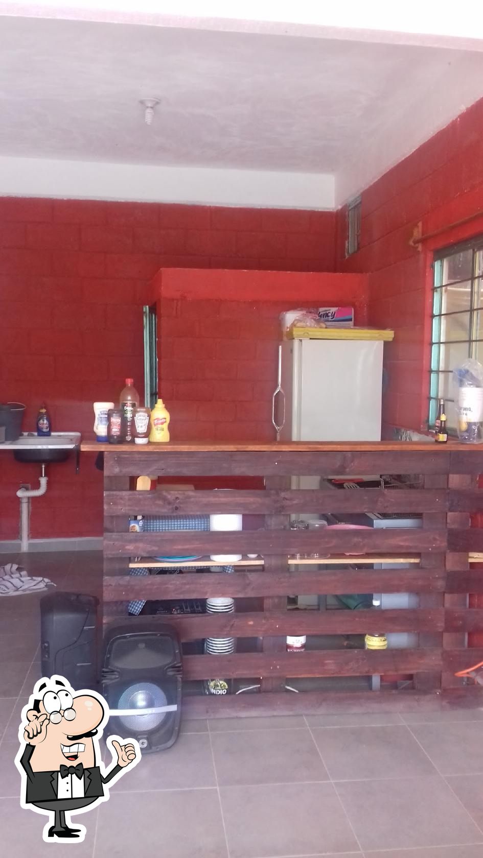 Hamburguesas y Micheladas restaurant, La Paz, 56515 Los Reyes La Paz
