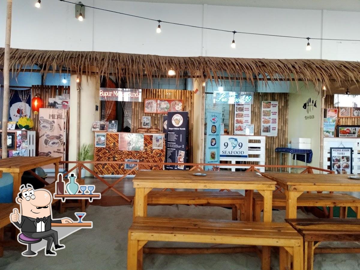 Summer Beach Food Court restaurant, Bandung - Restaurant reviews