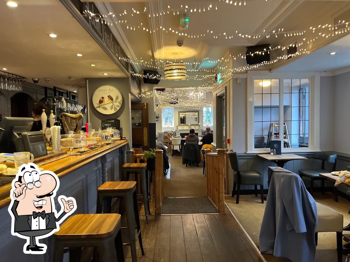 The Bear Cross, Bournemouth - Restaurant menu, prices and reviews