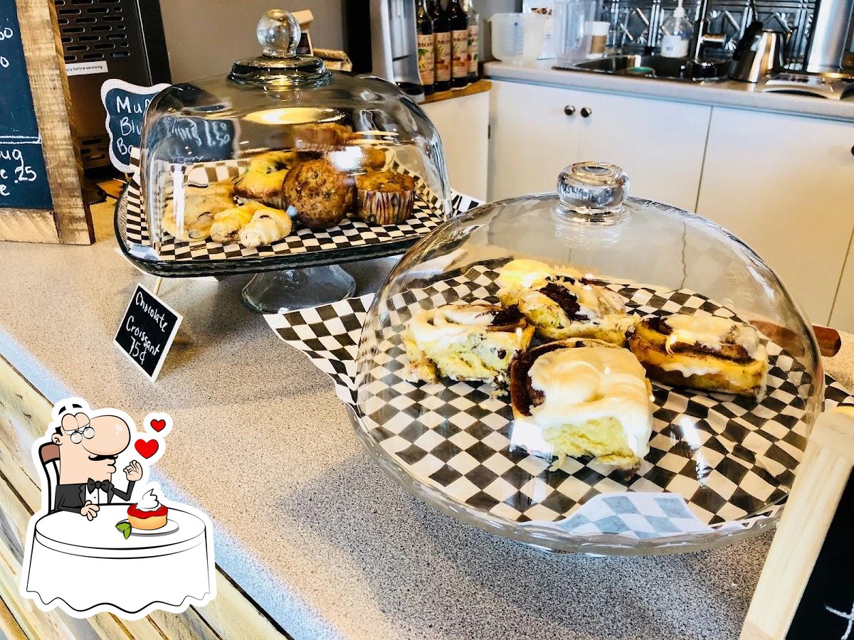 Muggs Coffee & Clay in Strathroy - Restaurant menu and reviews