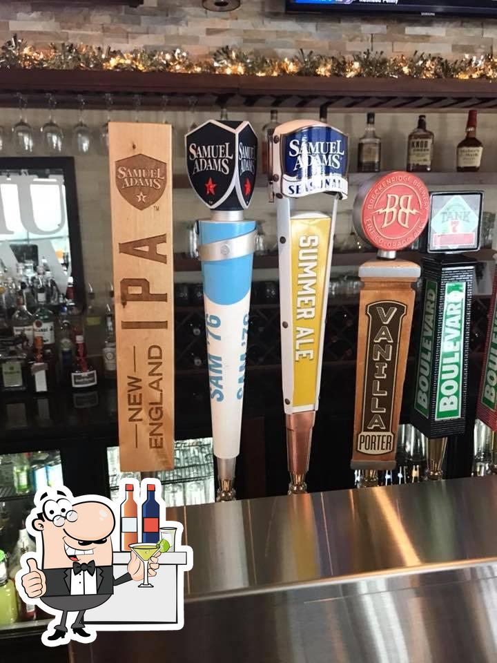 Hy-Vee Market Grille Express, 8501 W 95th St in Overland Park ...