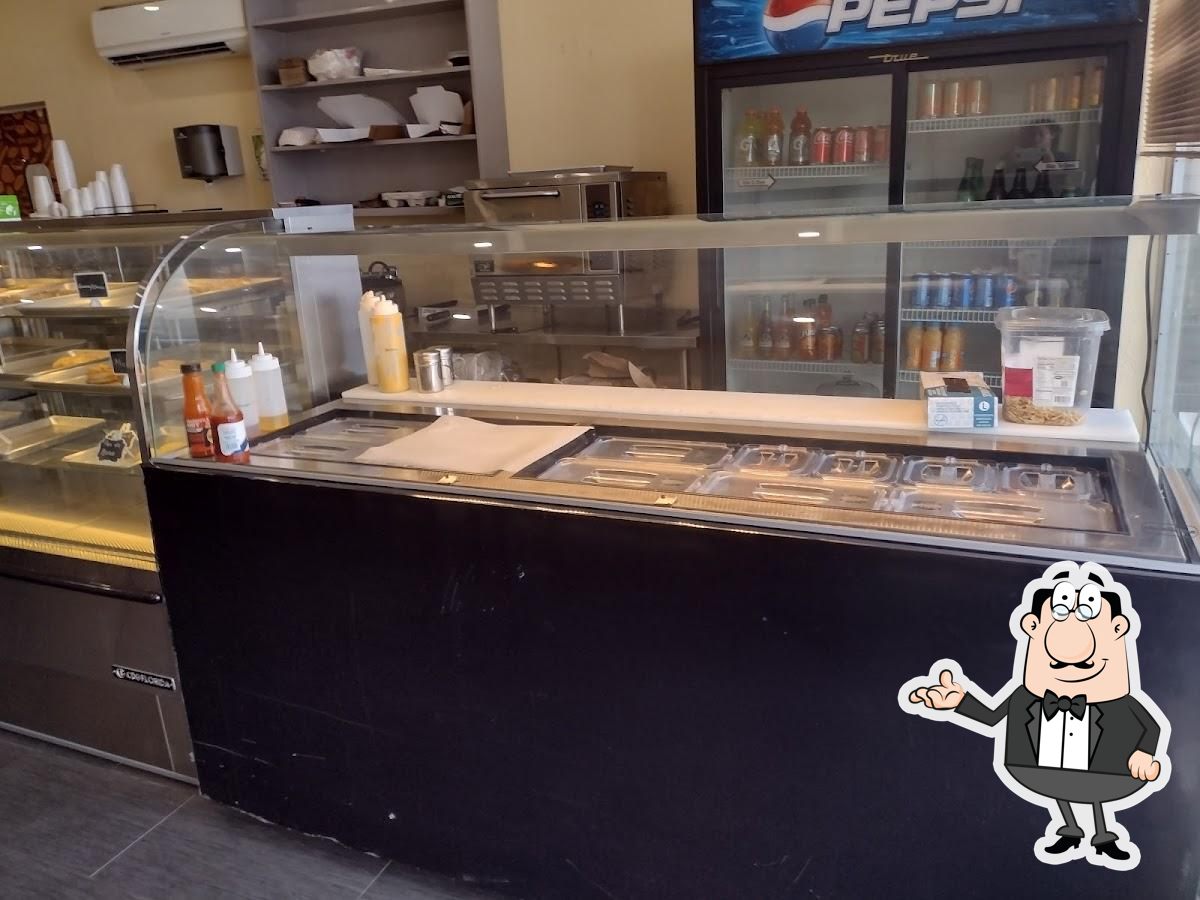 Azucar Bakery & Cafe, Hollywood - Restaurant menu, prices and reviews