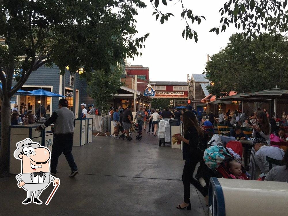 Pacific Wharf Food Court in Anaheim - Restaurant reviews