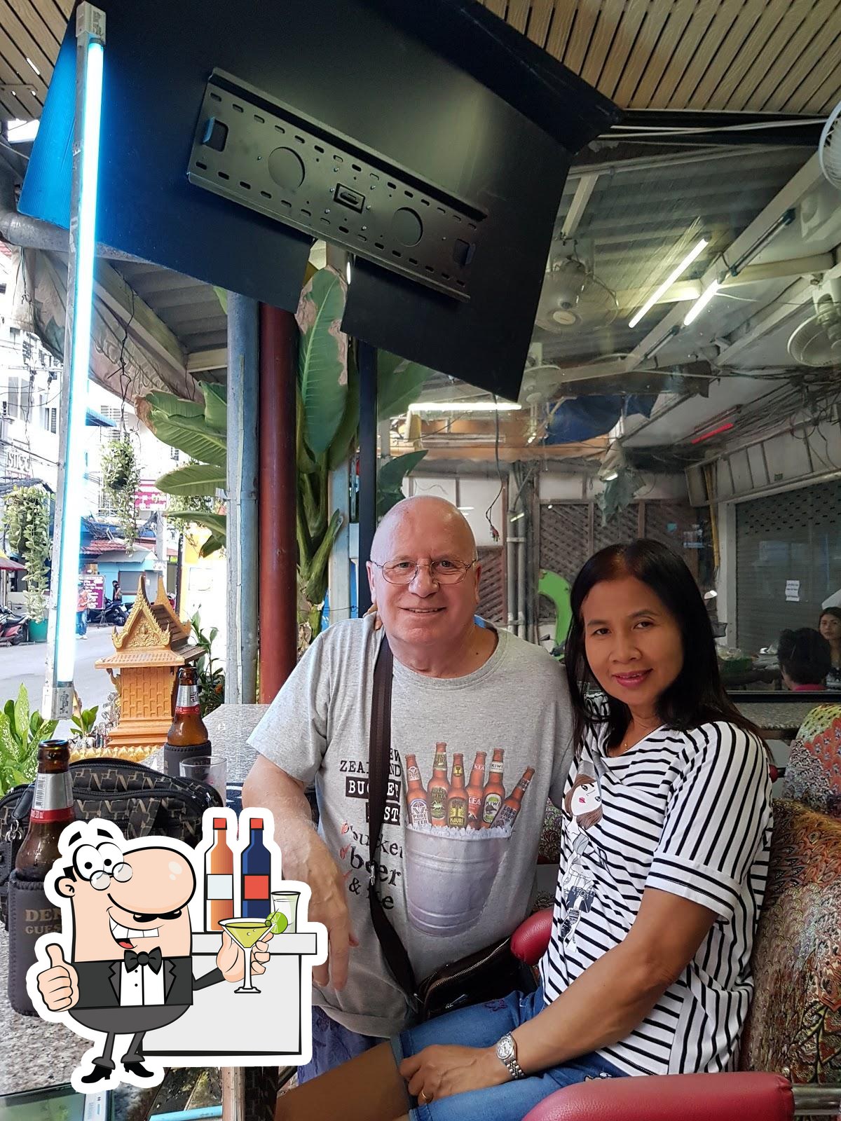 The Den Bar, Pattaya City - Restaurant reviews