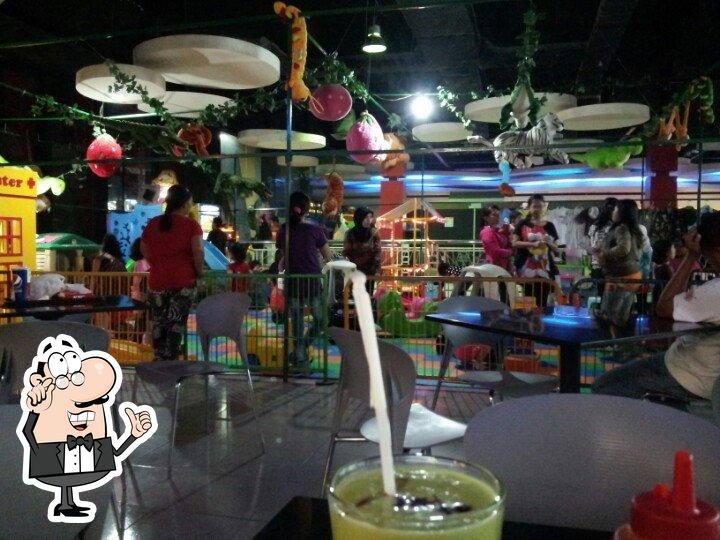 Food Court BNS Palu cafe, Palu - Restaurant reviews