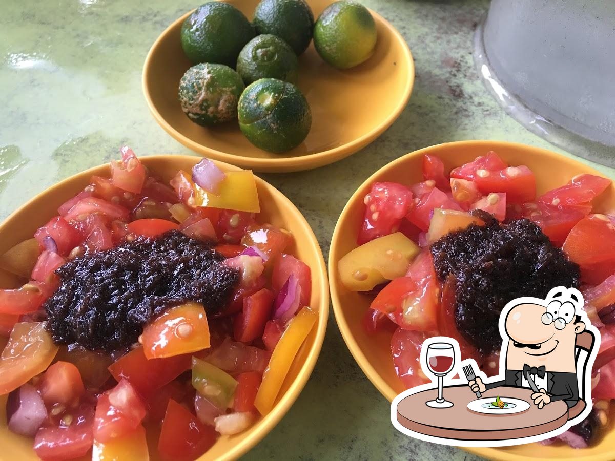 Chades Tapsilog restaurant, Manila, 315 Remigio St - Restaurant reviews