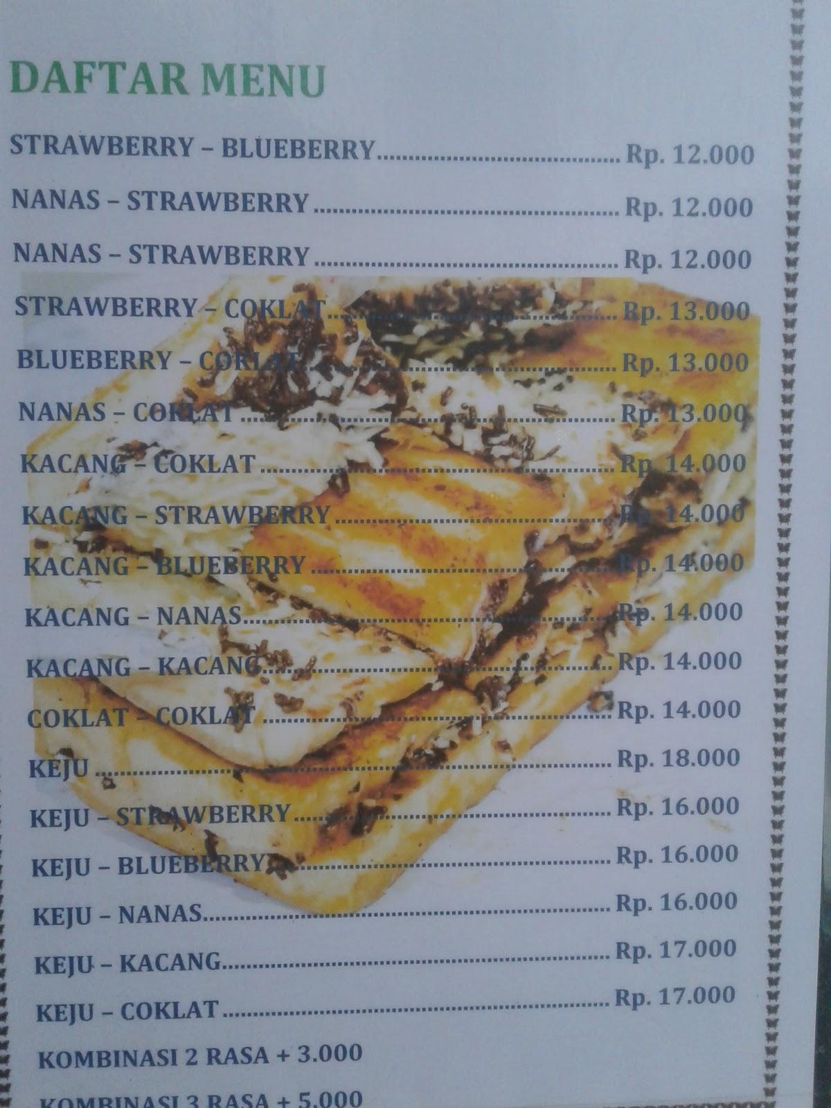 Menu at roti bakar TIGA PUTRI, Kuningan