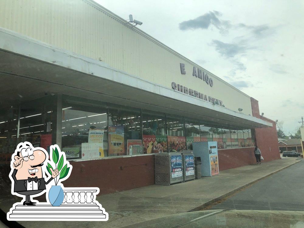 El Amigo Supermarket in Fairburn - Restaurant reviews