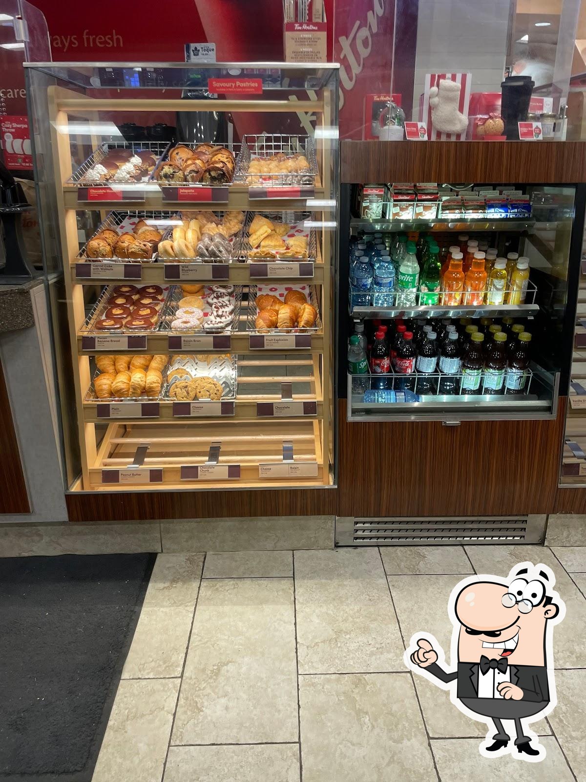 Tim Hortons, 939 Eglinton Ave E in Toronto - Restaurant menu and reviews