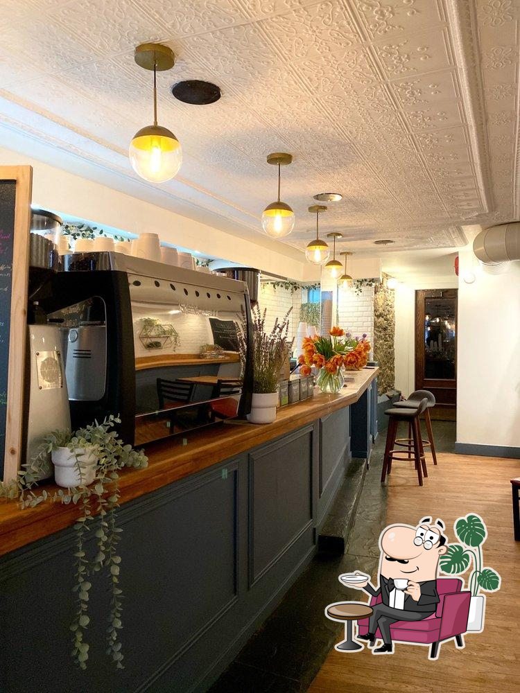 Daily Dose Coffee Bar, Toronto - Restaurant menu, prices and reviews