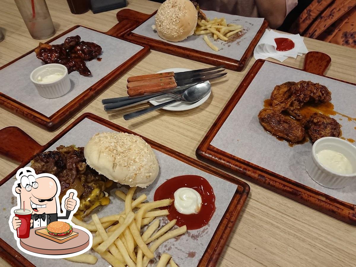 Red Corner Burger Cafe - The Peak, Gmall, Davao City - Restaurant reviews