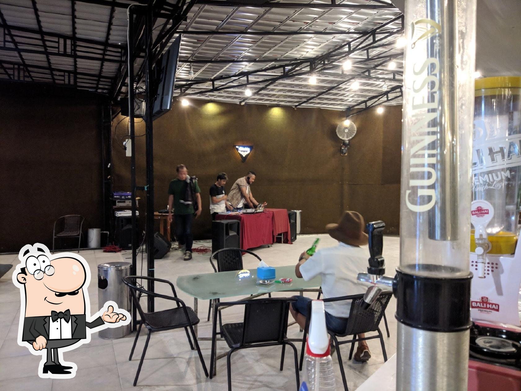 GM ROOFTOP AND BAR, Blitar - Restaurant reviews