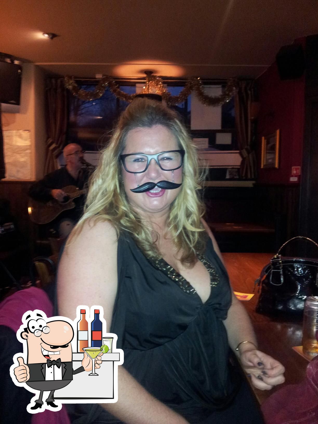 Sundowner Bar in Dunoon