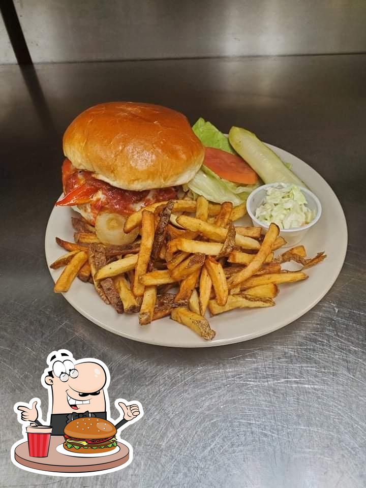 Goal Line Sports Bar & Grill in Crystal Lake - Restaurant menu and reviews