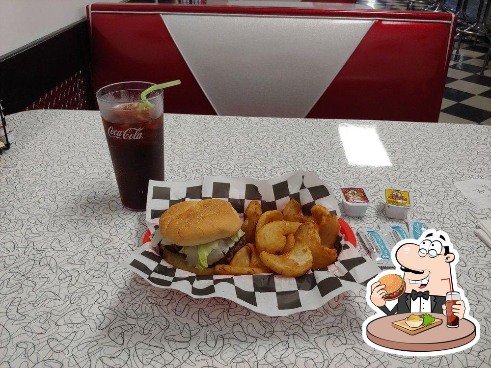 American Road Diner in Napoleon - Restaurant menu and reviews