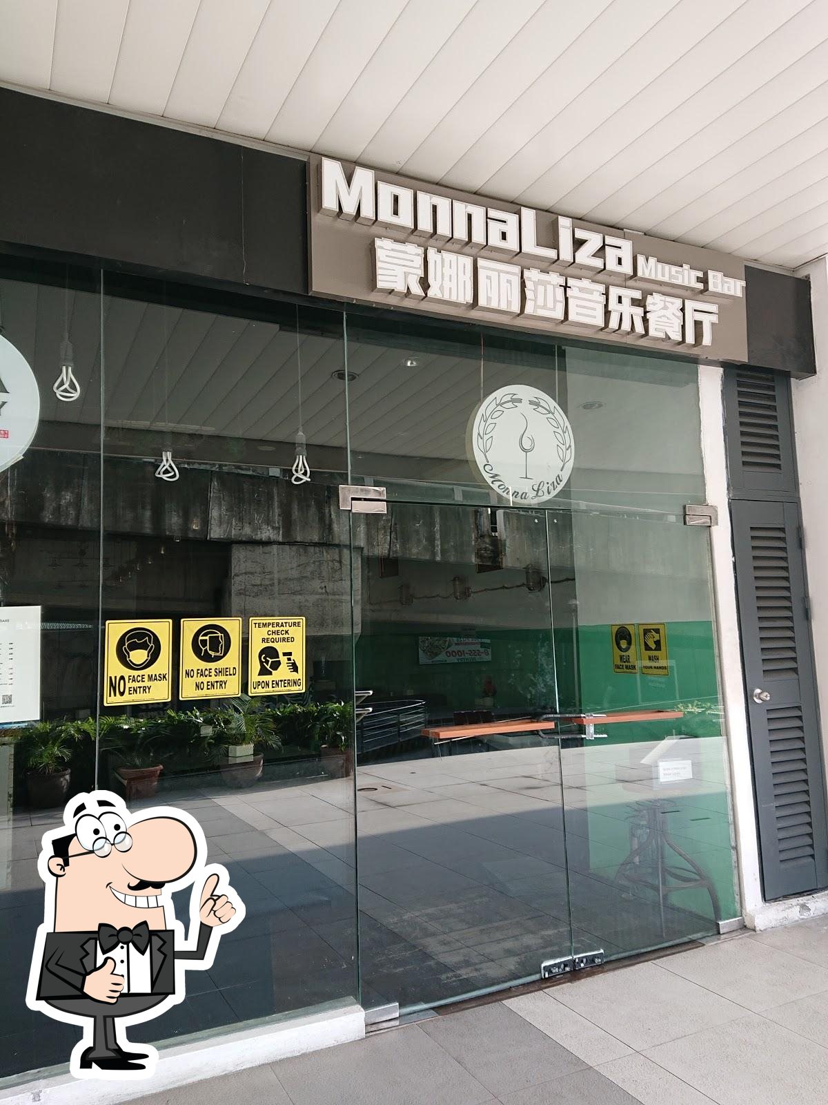 Monnaliza music bar, Makati