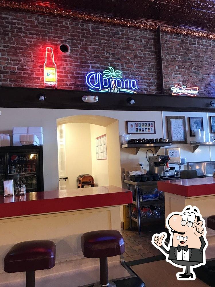 New Mecca Cafe, Pittsburg - Restaurant menu, prices and reviews
