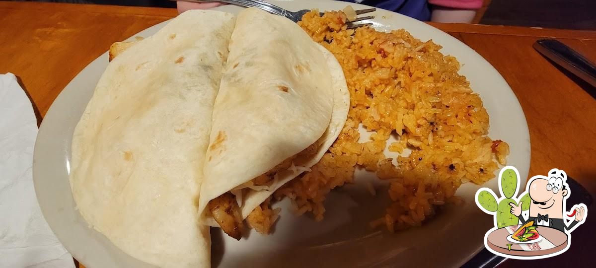 Azteca Mexican Grill in Oswego - Restaurant menu and reviews