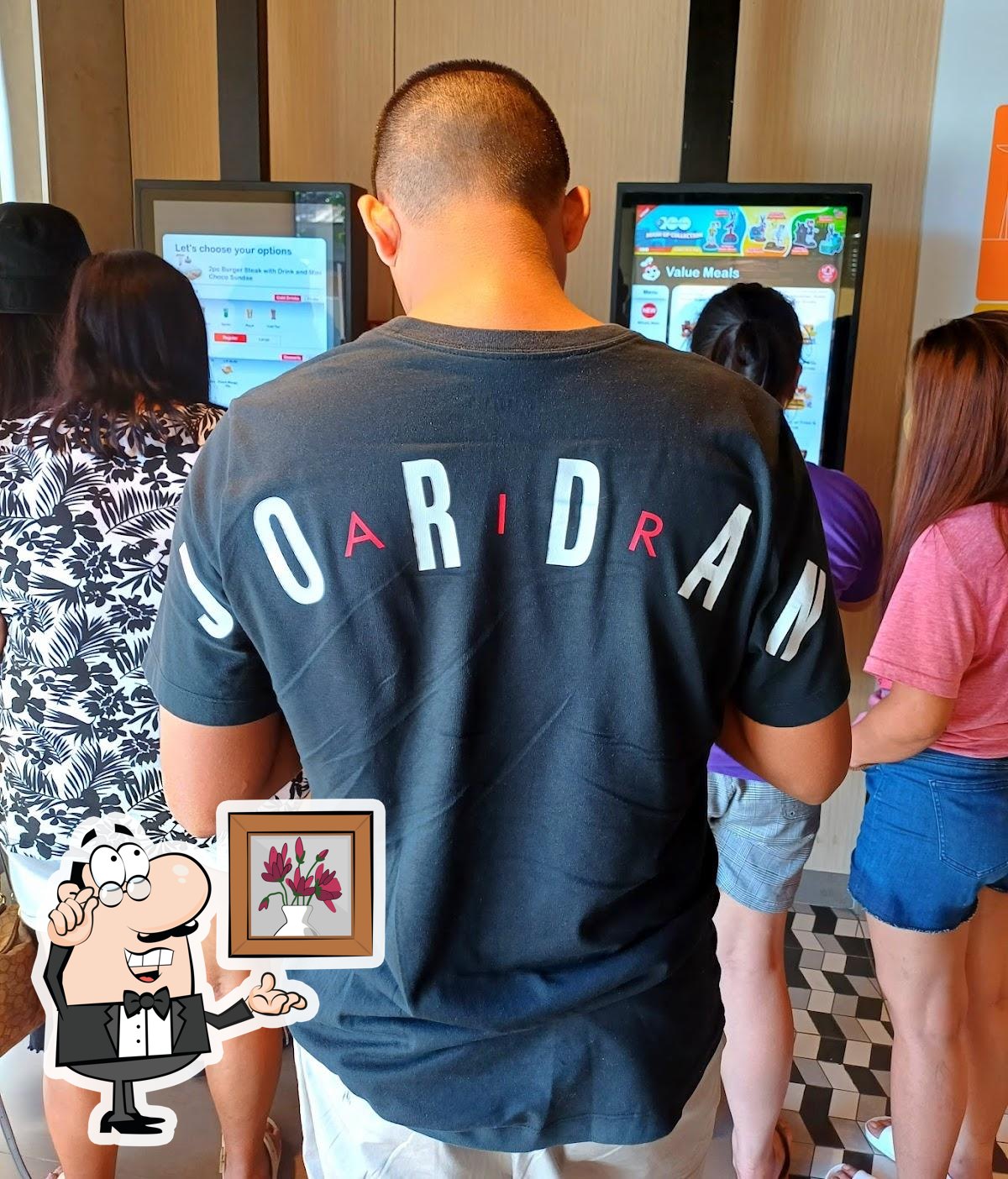 Jollibee Pototan Drive Thru, Pototan - Restaurant menu, prices and reviews
