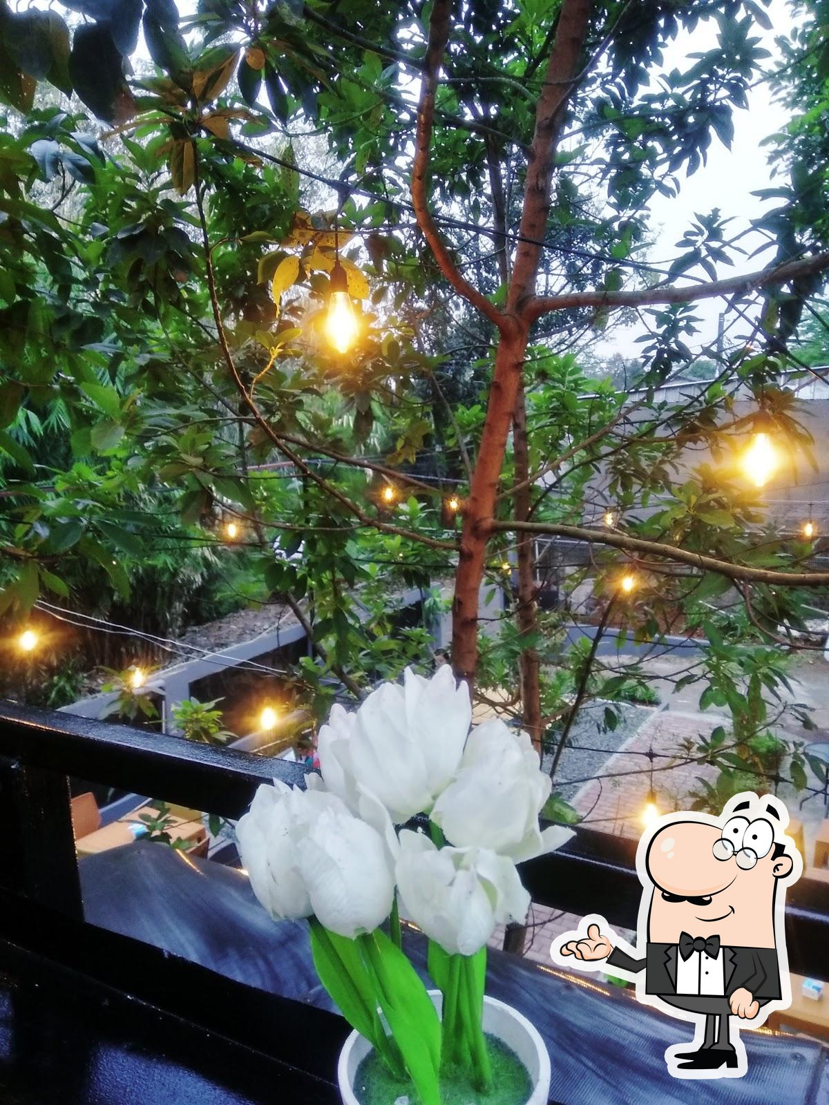 Tepi Bambu cafe, Depok - Restaurant reviews