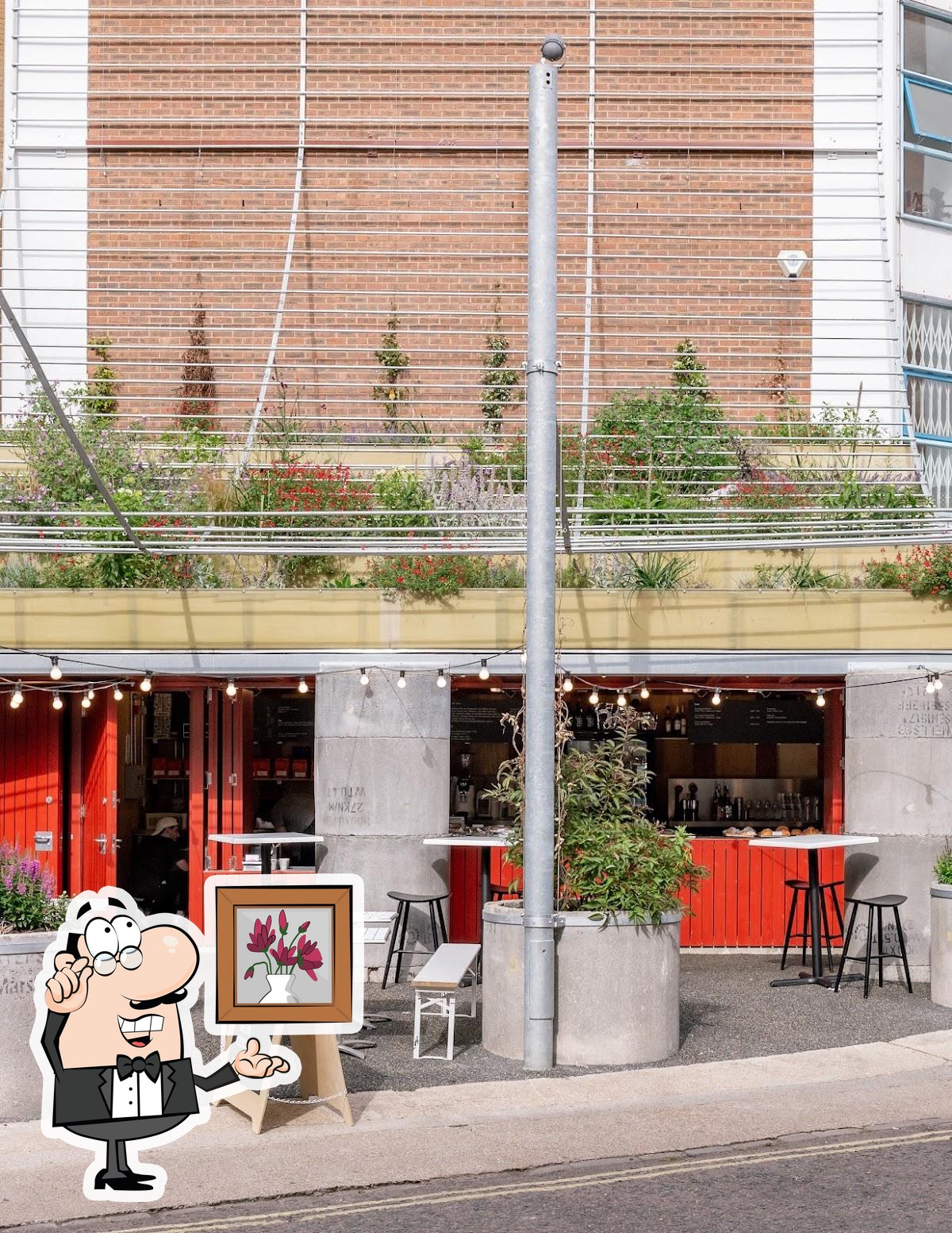 Low Line Louie in London - Restaurant reviews