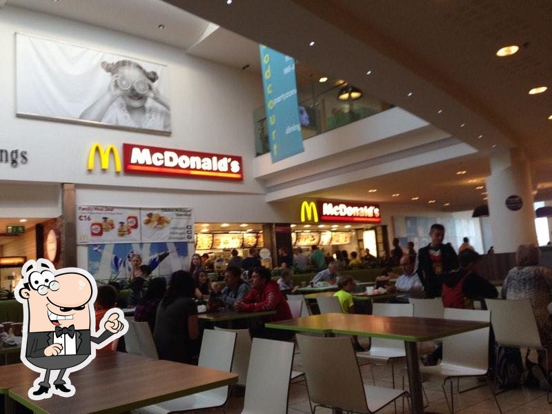 Food Court Mahon Point in Cork