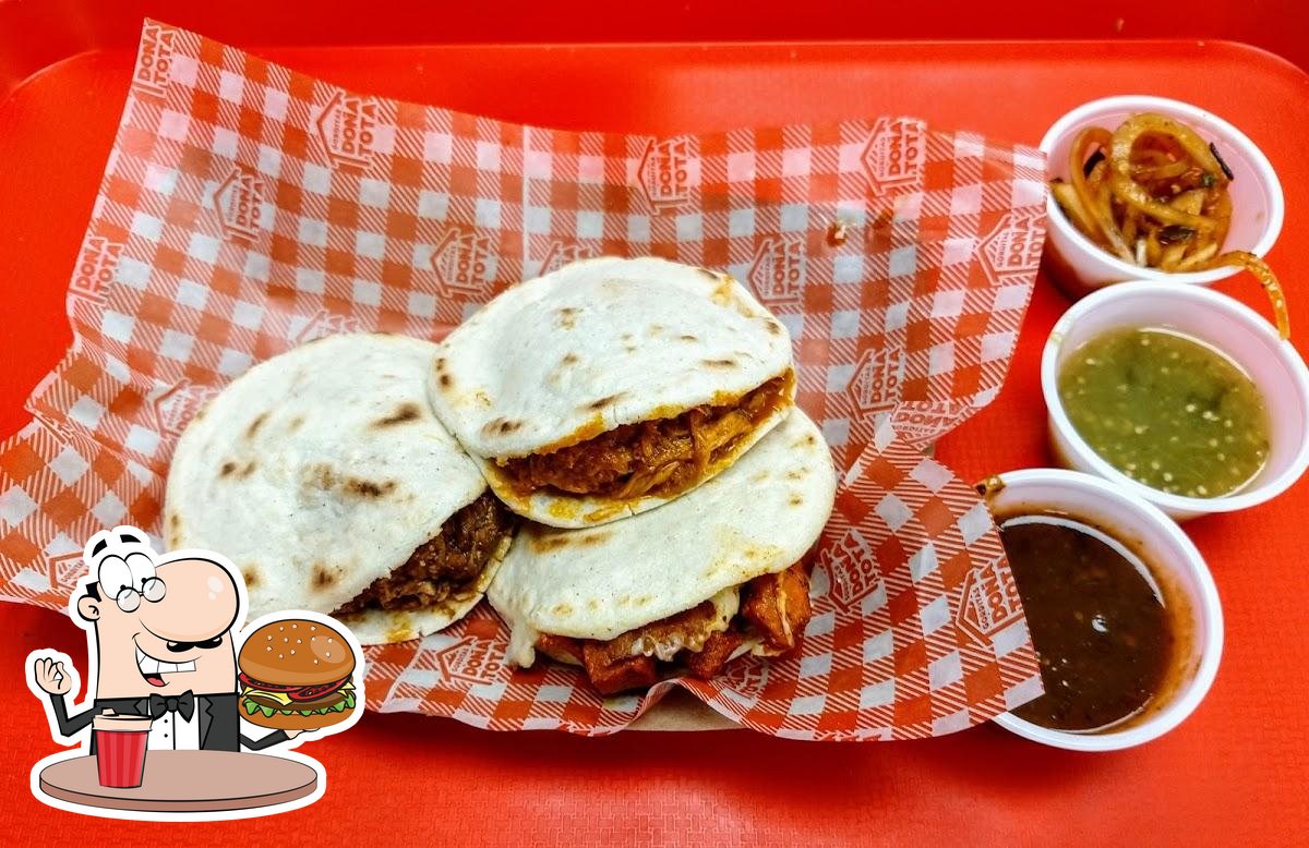 Gorditas Doña Tota restaurant, Guadalajara, Fray Francisco Frejes 95 ...