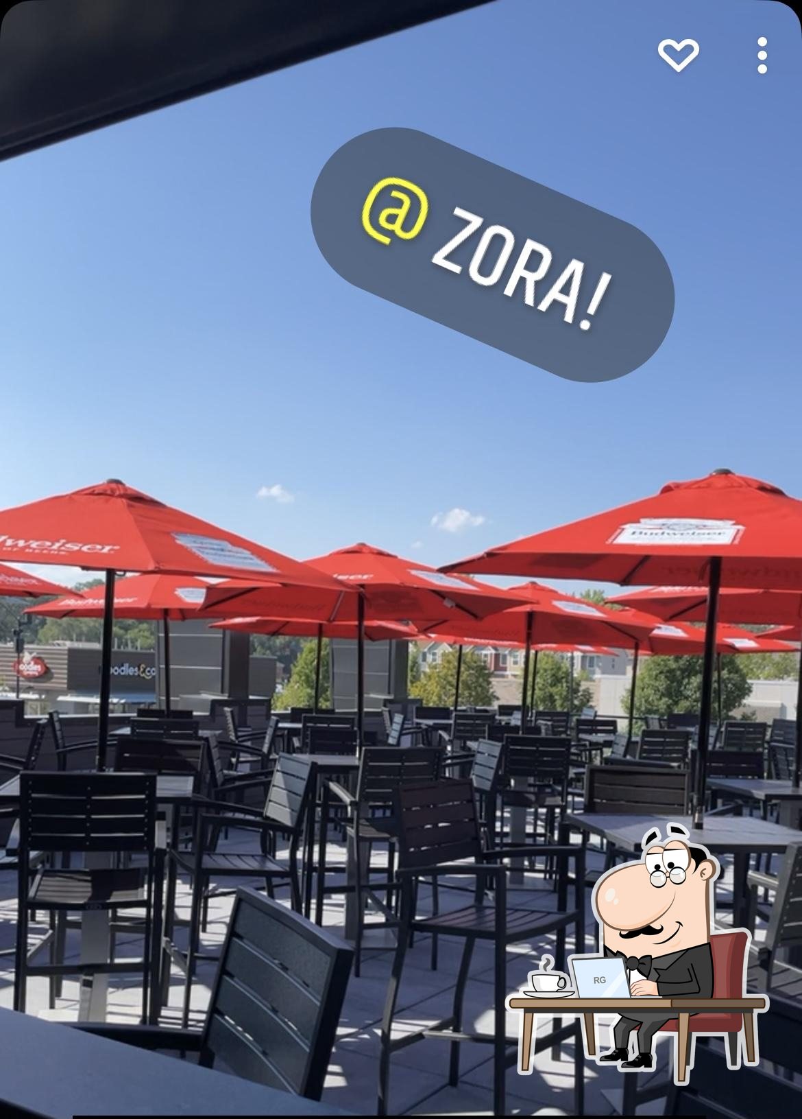 Zora Bar and Rooftop in Des Moines - Restaurant reviews