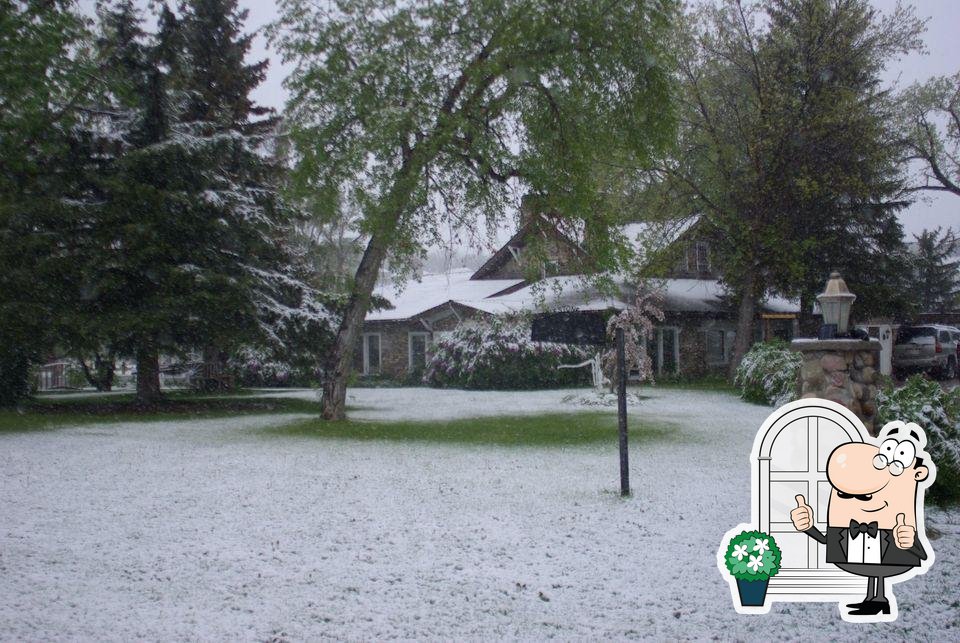 The Cobblestone Manor in Cardston - Restaurant menu and reviews