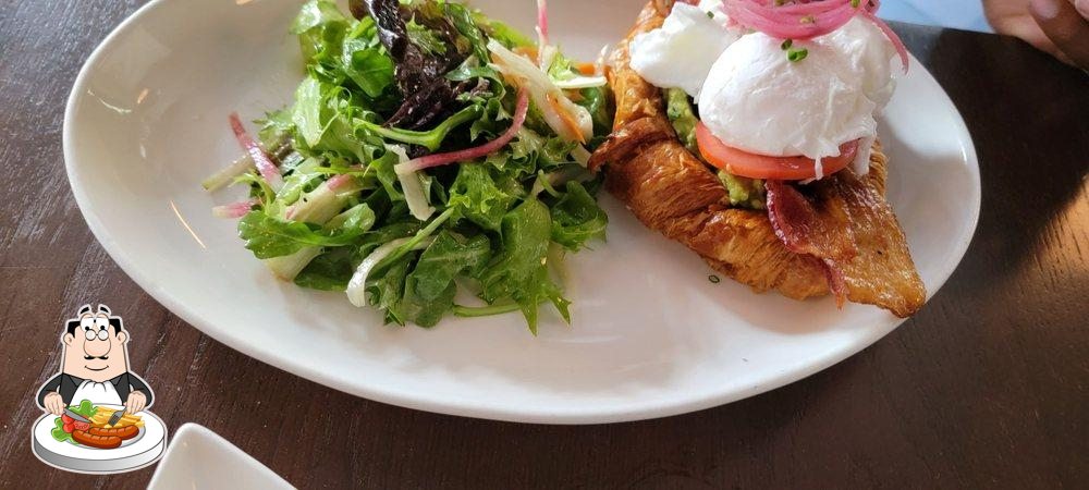 Lyon Hall in Arlington - Restaurant menu and reviews
