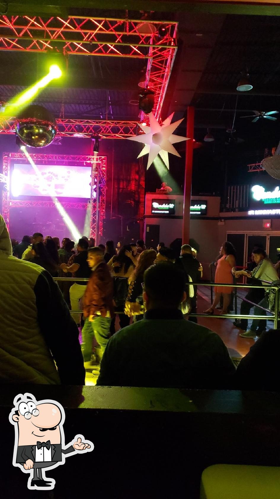 Candela Bar And Grill in Niles - Restaurant reviews