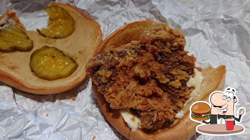 KFC, 875 Highland Rd W in Kitchener - Restaurant menu and reviews