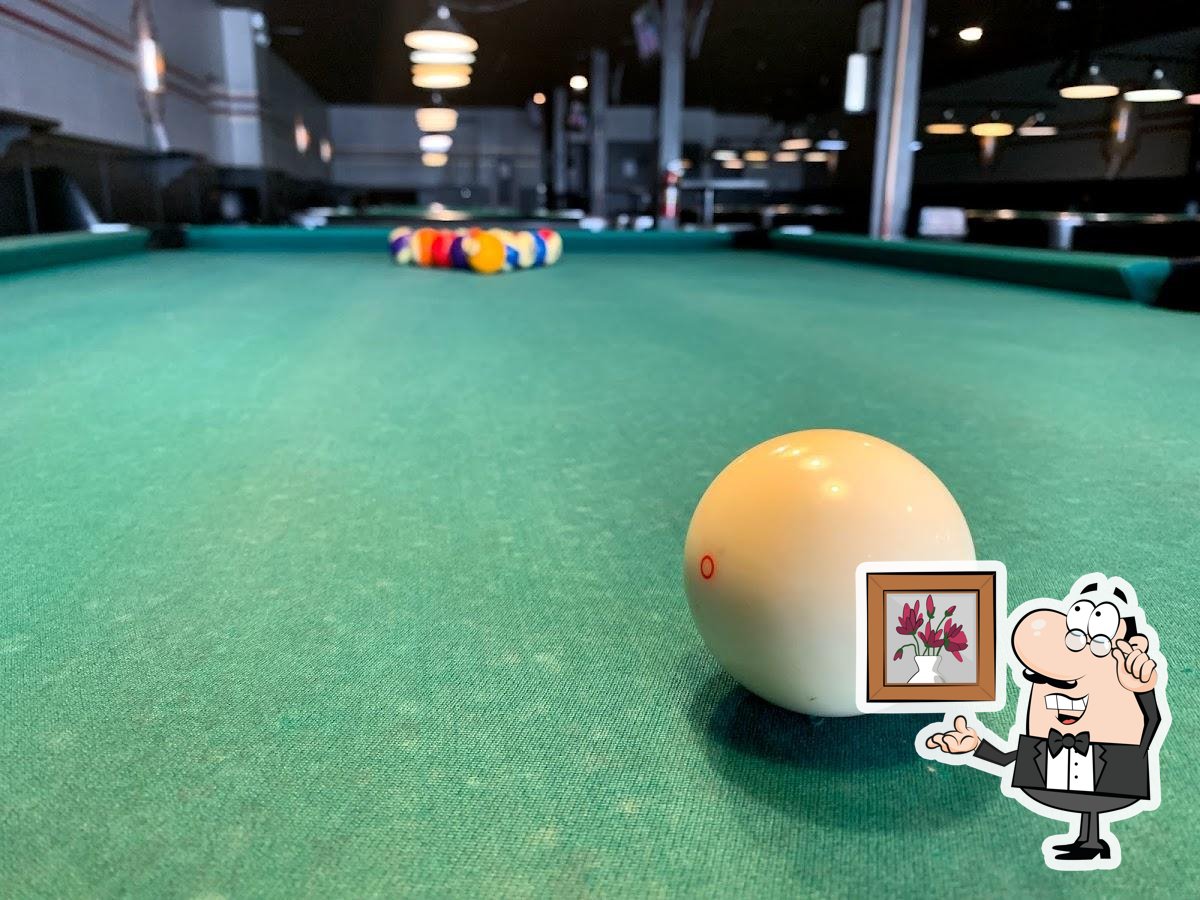 Pressure Billiards & Cafe, Chicago - Restaurant menu, prices and reviews