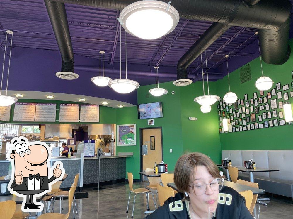 Doodle Drive In in Cuyahoga Falls - Restaurant menu and reviews