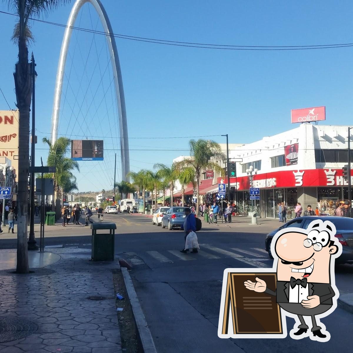 La gloria bar, Tijuana, Av Constitución 191 - Restaurant reviews