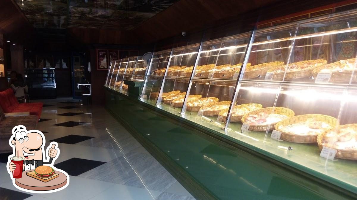 Roti dan Brownies Daeng, Makassar, Jl. Aroeppala No. 25 - Restaurant ...