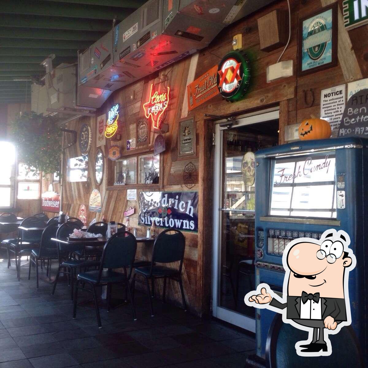 Chester's Hamburgers, 16609 San Pedro Ave in San Antonio - Restaurant ...