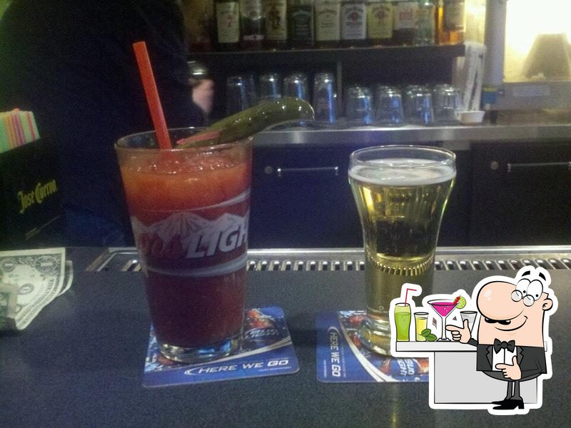 5th Quarter Sports Bar & Grill in Algoma