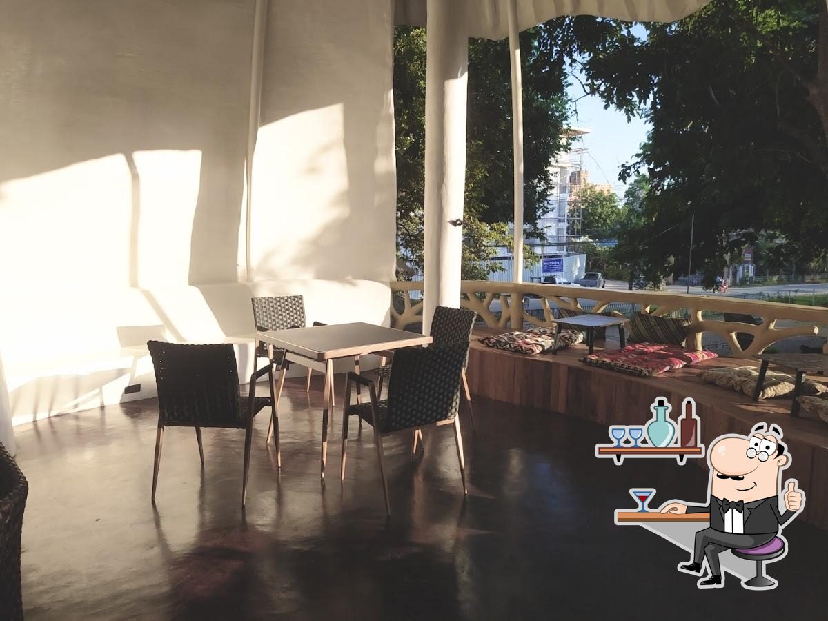 Much Room Cafe, Chiang Mai - Restaurant menu, prices and reviews