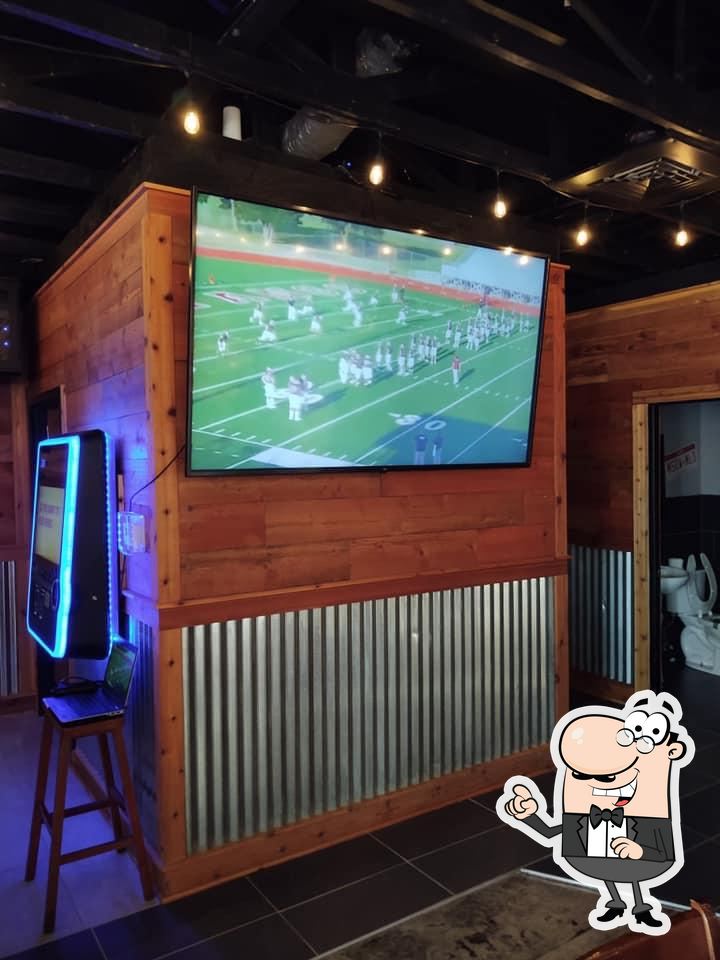 Library Sports Bar & Grill, Salina - Restaurant menu, prices and reviews