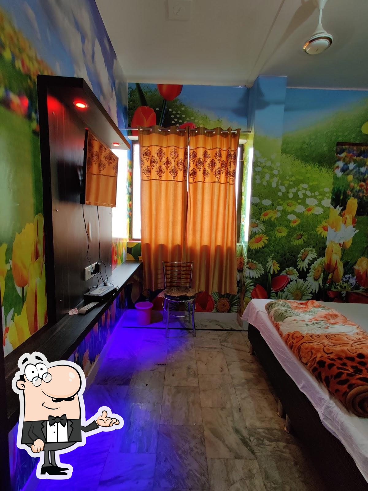 Taqdeer Hotel & Fast Food, Goraya - Restaurant menu, prices and reviews