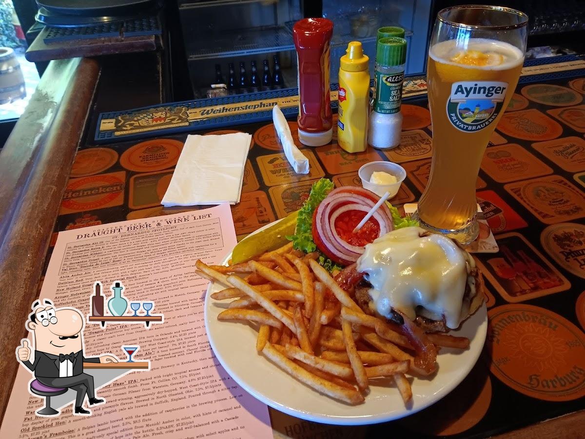 Coasters Pub & Biergarten., Melbourne - Restaurant menu, prices and reviews