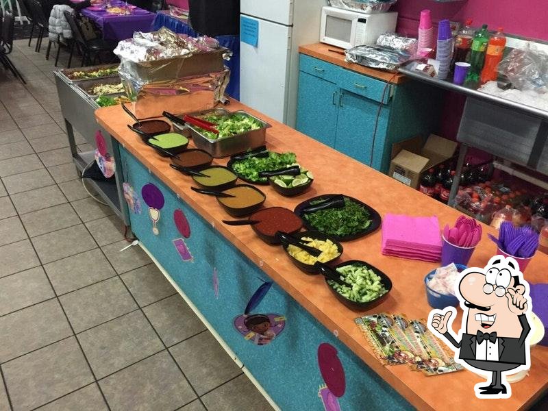 Taquizas Los Pistoleros, 14699 Masada Dr in El Paso - Restaurant reviews