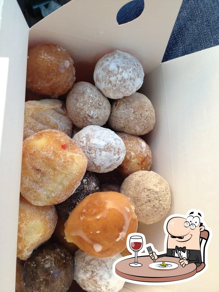 Dunkin' Donuts, Davao City, Ground Floor - Restaurant reviews