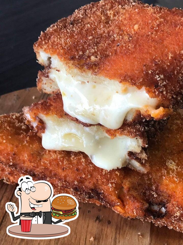 The Stuffed Rooster in Newtonville - Restaurant reviews