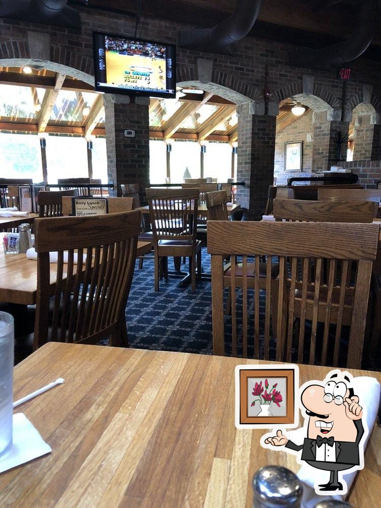Rafferty's Restaurant & Bar, Memphis - Restaurant menu, prices and reviews