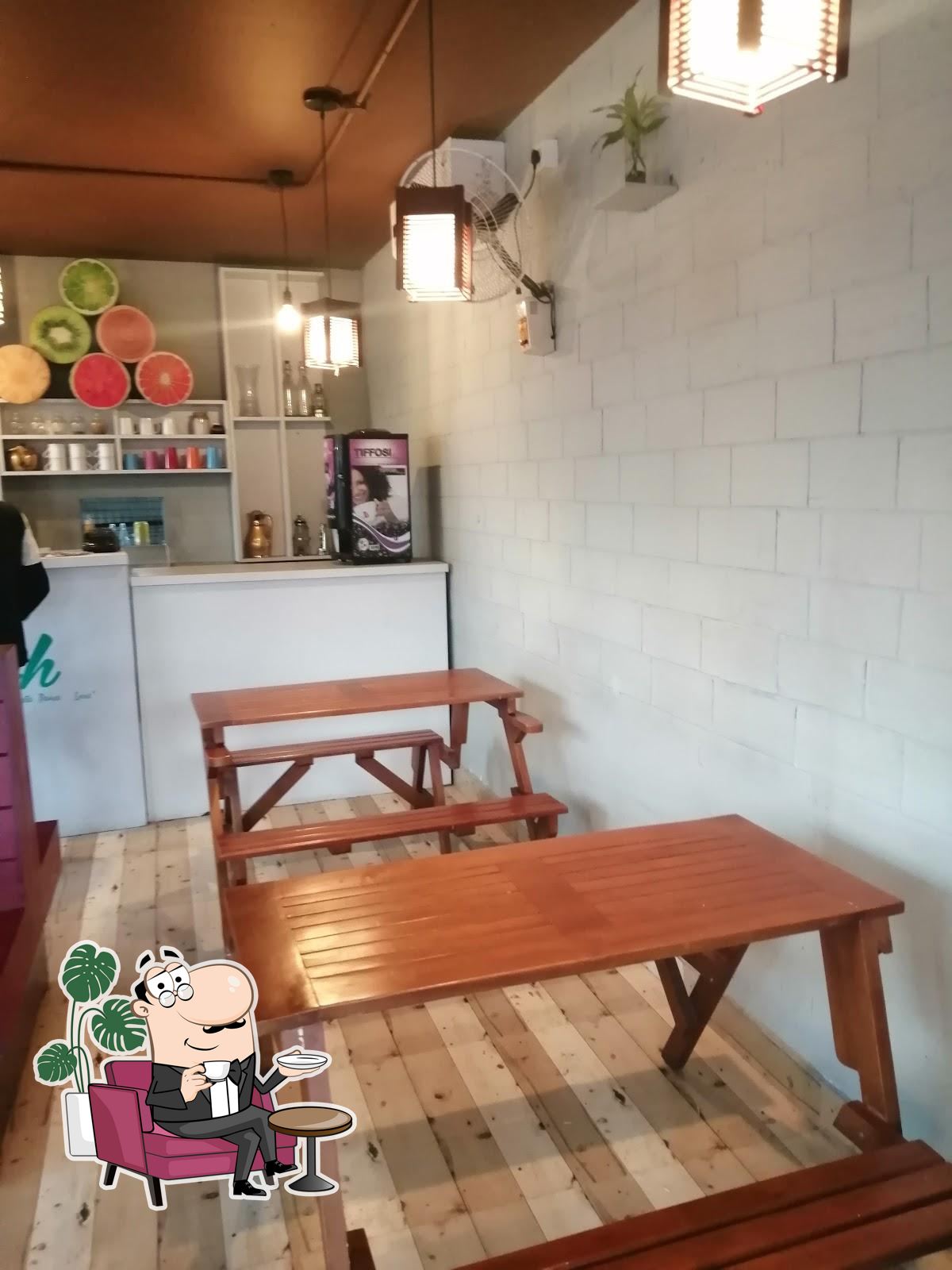 RUSH Cafe, Adoor, 5P3P+2PQ - Restaurant reviews